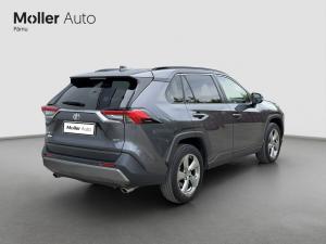 Pelēks Toyota RAV4 2020 Pērnava, ar dzinēja tilpumu 2.00 L un nobraukumu 107 tūkst. km par 25400 €, foto 3 vietnē AUTOMOTO.COM.LV