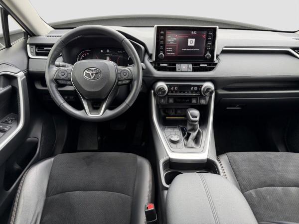 Pelēks Toyota RAV4 2020 Pērnava, ar dzinēja tilpumu 2.00 L un nobraukumu 107 tūkst. km par 25400 €, foto 7 vietnē AUTOMOTO.COM.LV