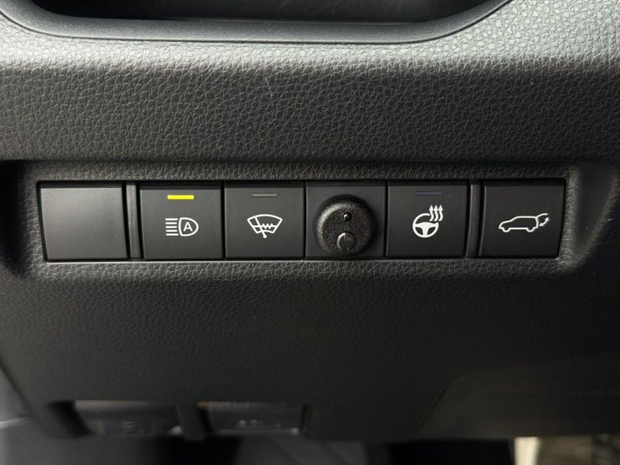 Pelēks Toyota RAV4 2020 Pērnava, ar dzinēja tilpumu 2.00 L un nobraukumu 107 tūkst. km par 25400 €, foto 15 vietnē AUTOMOTO.COM.LV