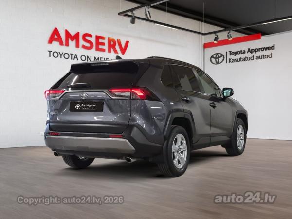 Pelēks Toyota RAV4 2020 Tallina, ar dzinēja tilpumu 2.00 L un nobraukumu 122 tūkst. km par 22990 €, foto 2 vietnē AUTOMOTO.COM.LV