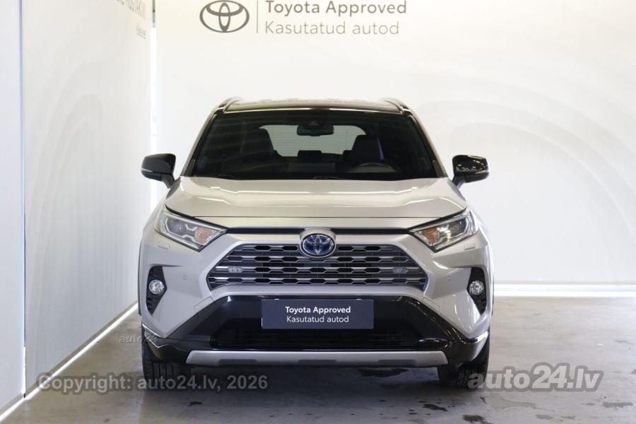 Pelēks Toyota RAV4 2020 Tallina, ar dzinēja tilpumu 2.49 L un nobraukumu 65 tūkst. km par 30500 €, foto 6 vietnē AUTOMOTO.COM.LV