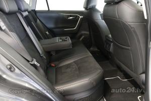 Pelēks Toyota RAV4 2020 Tallina, ar dzinēja tilpumu 2.49 L un nobraukumu 56 tūkst. km par 27900 €, foto 8 vietnē AUTOMOTO.COM.LV