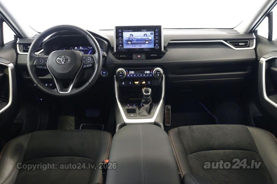 Pelēks Toyota RAV4 2020 Tallina, ar dzinēja tilpumu 2.49 L un nobraukumu 56 tūkst. km par 27900 €, foto 9 vietnē AUTOMOTO.COM.LV
