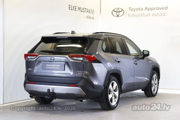 Grey Toyota RAV4 2020 in Tallinn, with an engine capacity of 2.49 L and mileage of 56 thousand km for 27900 €, photo 3 on AUTOMOTO.COM.LV