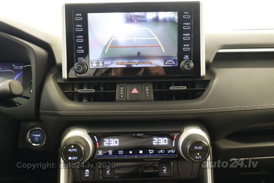 Grey Toyota RAV4 2020 in Tallinn, with an engine capacity of 2.49 L and mileage of 56 thousand km for 27900 €, photo 15 on AUTOMOTO.COM.LV