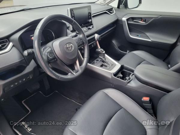 Pelēks Toyota RAV4 2021 Tallina, ar dzinēja tilpumu 2.49 L un nobraukumu 53 tūkst. km par 32995 €, foto 11 vietnē AUTOMOTO.COM.LV