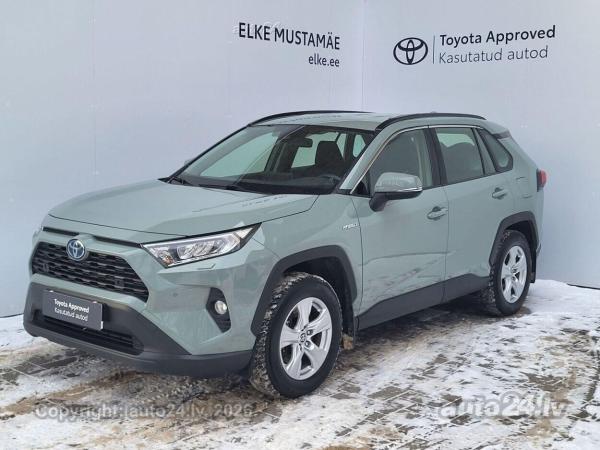 Pelēks Toyota RAV4 2021 Tallina, ar dzinēja tilpumu 2.49 L un nobraukumu 90 tūkst. km par 27495 €, foto 1 vietnē AUTOMOTO.COM.LV