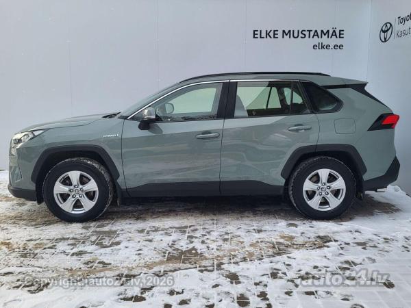 Pelēks Toyota RAV4 2021 Tallina, ar dzinēja tilpumu 2.49 L un nobraukumu 90 tūkst. km par 27495 €, foto 3 vietnē AUTOMOTO.COM.LV