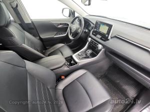 Pelēks Toyota RAV4 2021 Tallina, ar dzinēja tilpumu 2.49 L un nobraukumu 86 tūkst. km par 34995 €, foto 6 vietnē AUTOMOTO.COM.LV