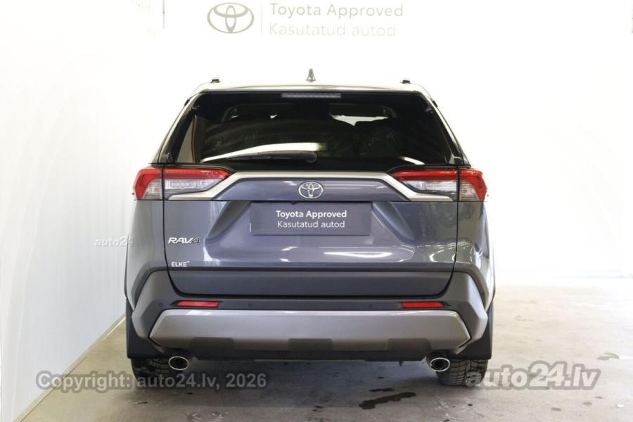 Grey Toyota RAV4 2021 in Tallinn, with an engine capacity of 1.99 L and mileage of 67 thousand km for 23700 €, photo 4 on AUTOMOTO.COM.LV