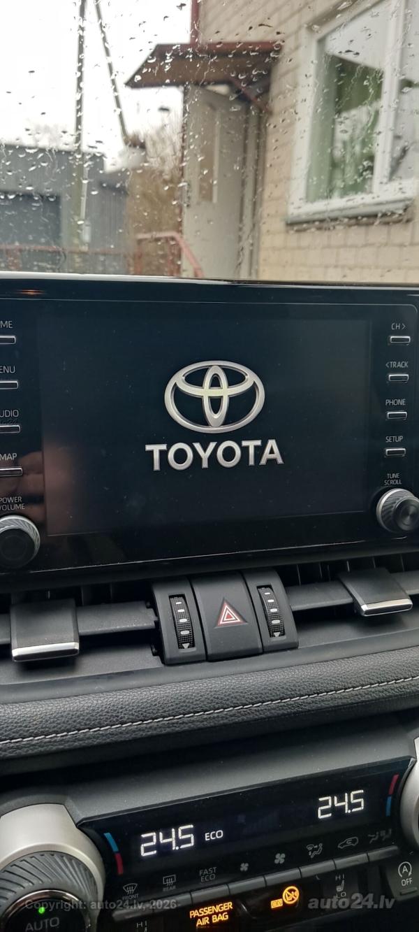 Pelēks Toyota RAV4 2021 Rakvere, ar dzinēja tilpumu 2.00 L un nobraukumu 131 tūkst. km par 24400 €, foto 7 vietnē AUTOMOTO.COM.LV