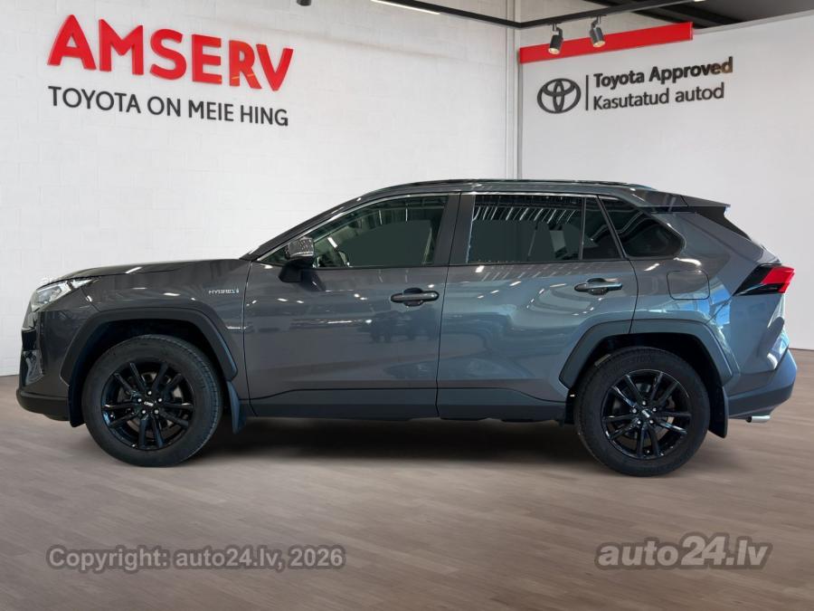 Grey Toyota RAV4 2021 in Parnu, with an engine capacity of 2.50 L and mileage of 83 thousand km for 28990 €, photo 4 on AUTOMOTO.COM.LV