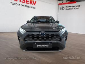 Grey Toyota RAV4 2021 in Parnu, with an engine capacity of 2.50 L and mileage of 83 thousand km for 28990 €, photo 6 on AUTOMOTO.COM.LV