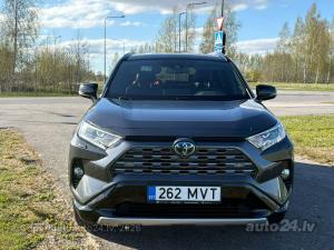 Grey Toyota RAV4 2021 in Tallinn, with an engine capacity of 2.50 L and mileage of 82 thousand km for 30900 €, photo  on AUTOMOTO.COM.LV