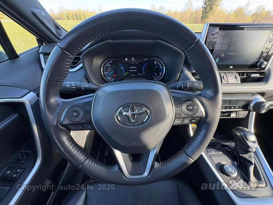 Grey Toyota RAV4 2021 in Tallinn, with an engine capacity of 2.50 L and mileage of 82 thousand km for 30900 €, photo 11 on AUTOMOTO.COM.LV