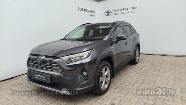 Pelēks Toyota RAV4 2021 Tallina, ar dzinēja tilpumu 2.49 L un nobraukumu 61 tūkst. km par 30995 €, foto 1 vietnē AUTOMOTO.COM.LV