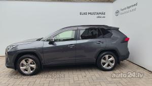 Grey Toyota RAV4 2021 in Tallinn, with an engine capacity of 2.49 L and mileage of 61 thousand km for 30995 €, photo 4 on AUTOMOTO.COM.LV