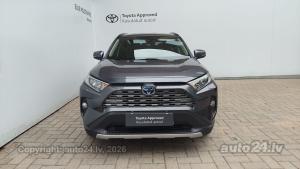 Grey Toyota RAV4 2021 in Tallinn, with an engine capacity of 2.49 L and mileage of 61 thousand km for 30995 €, photo 6 on AUTOMOTO.COM.LV