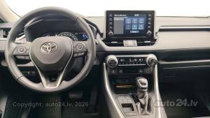 Grey Toyota RAV4 2021 in Tallinn, with an engine capacity of 2.49 L and mileage of 61 thousand km for 30995 €, photo 9 on AUTOMOTO.COM.LV