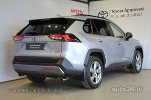 Grey Toyota RAV4 2021 in Tallinn, with an engine capacity of 2.50 L and mileage of 66 thousand km for 29990 €, photo 3 on AUTOMOTO.COM.LV