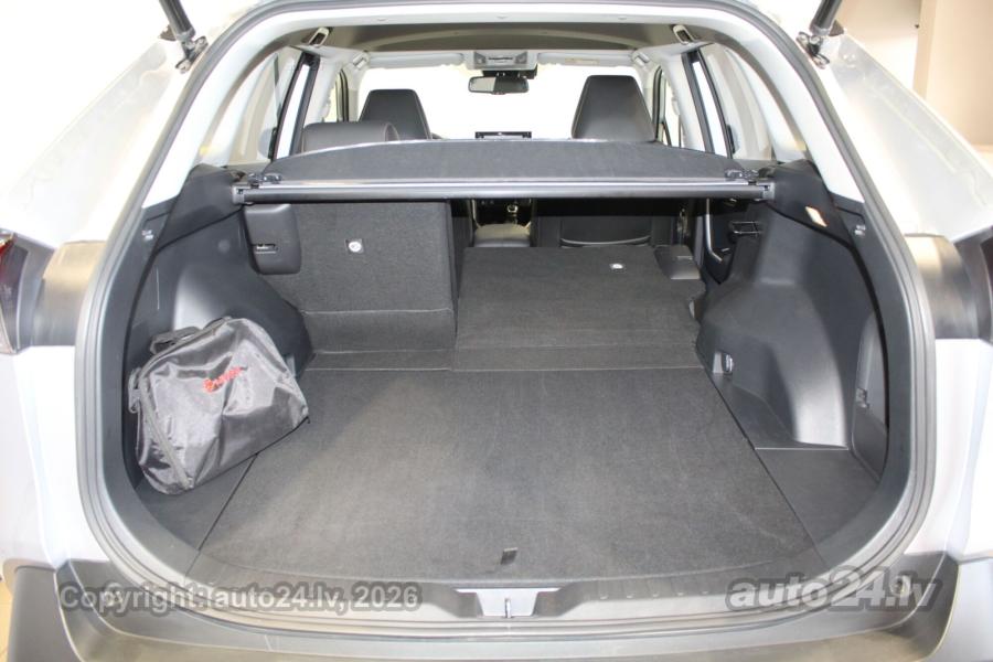 Grey Toyota RAV4 2021 in Tallinn, with an engine capacity of 2.50 L and mileage of 66 thousand km for 29990 €, photo 11 on AUTOMOTO.COM.LV