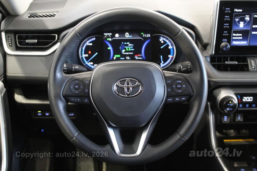 Grey Toyota RAV4 2021 in Tallinn, with an engine capacity of 2.50 L and mileage of 66 thousand km for 29990 €, photo 13 on AUTOMOTO.COM.LV