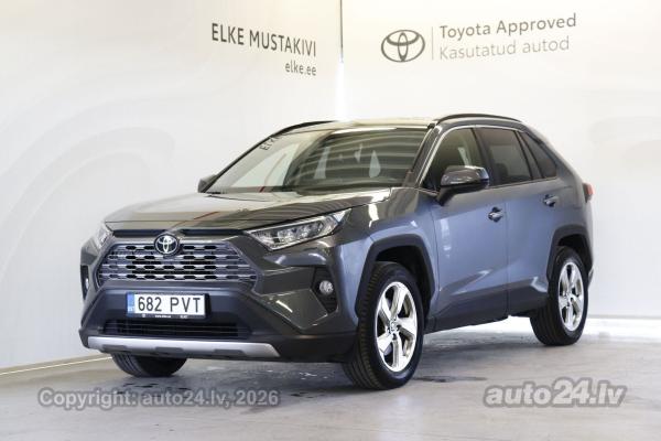 Grey Toyota RAV4 2021 in Tallinn, with an engine capacity of 1.99 L and mileage of 61 thousand km for 27500 €, photo 1 on AUTOMOTO.COM.LV