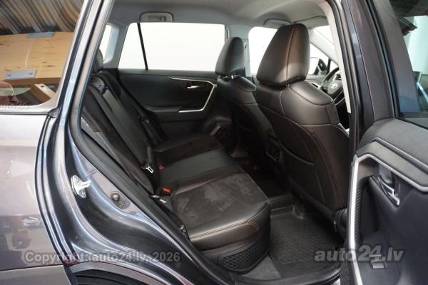 Pelēks Toyota RAV4 2021 Tartu, ar dzinēja tilpumu 2.50 L un nobraukumu 95 tūkst. km par 28490 €, foto 7 vietnē AUTOMOTO.COM.LV