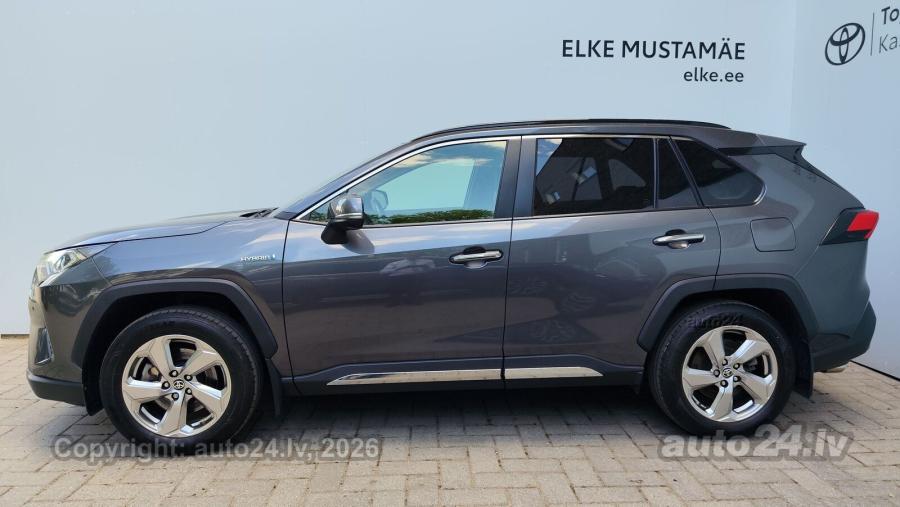 Pelēks Toyota RAV4 2021 Tallina, ar dzinēja tilpumu 2.49 L un nobraukumu 84 tūkst. km par 34495 €, foto 4 vietnē AUTOMOTO.COM.LV