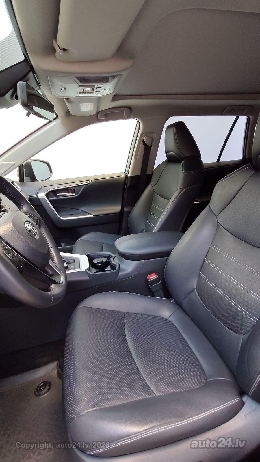 Pelēks Toyota RAV4 2021 Tallina, ar dzinēja tilpumu 2.49 L un nobraukumu 84 tūkst. km par 34495 €, foto 12 vietnē AUTOMOTO.COM.LV