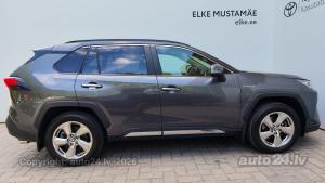 Pelēks Toyota RAV4 2021 Tallina, ar dzinēja tilpumu 2.49 L un nobraukumu 84 tūkst. km par 34495 €, foto 16 vietnē AUTOMOTO.COM.LV