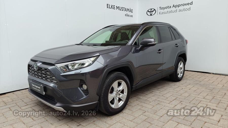 Grey Toyota RAV4 2021 in Tallinn, with an engine capacity of 1.99 L and mileage of 64 thousand km for 23995 €, photo 1 on AUTOMOTO.COM.LV