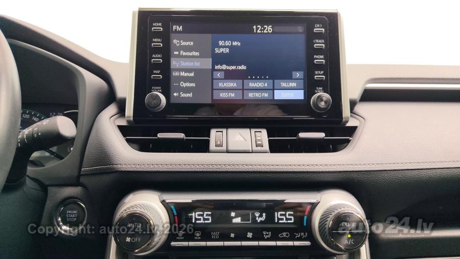 Grey Toyota RAV4 2021 in Tallinn, with an engine capacity of 1.99 L and mileage of 64 thousand km for 23995 €, photo 15 on AUTOMOTO.COM.LV