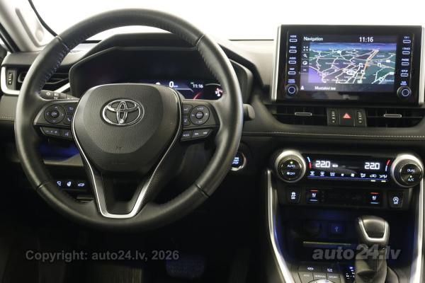 Grey Toyota RAV4 2021 in Tallinn, with an engine capacity of 1.99 L and mileage of 13 thousand km for 35000 €, photo 10 on AUTOMOTO.COM.LV