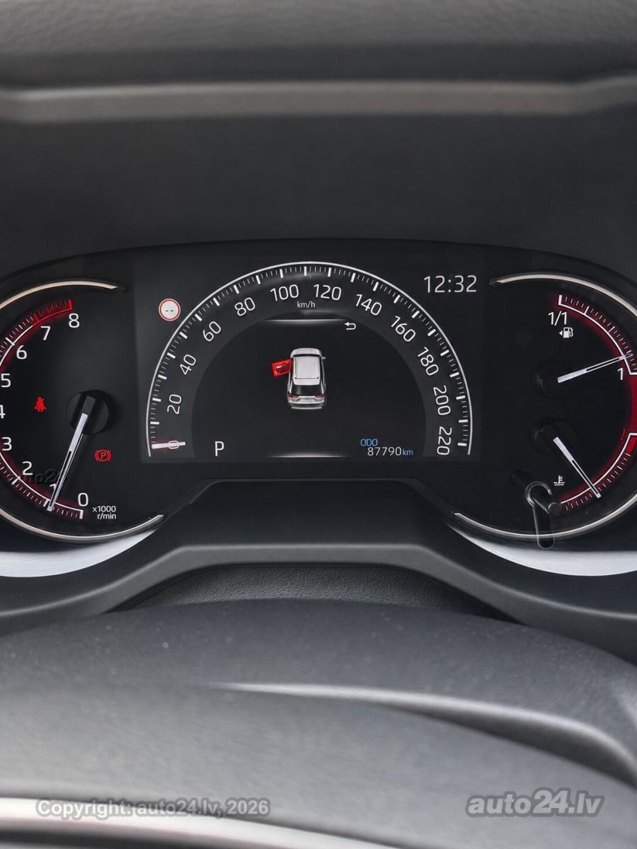 Pelēks Toyota RAV4 2021 Tallina, ar dzinēja tilpumu 2.00 L un nobraukumu 88 tūkst. km par 27900 €, foto 7 vietnē AUTOMOTO.COM.LV