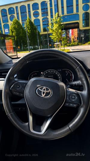 Pelēks Toyota RAV4 2021 Tallina, ar dzinēja tilpumu 2.00 L un nobraukumu 88 tūkst. km par 27900 €, foto 8 vietnē AUTOMOTO.COM.LV
