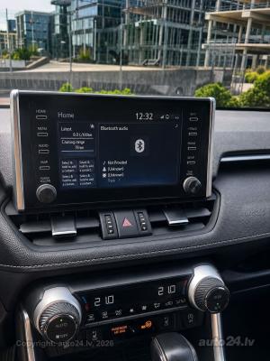 Pelēks Toyota RAV4 2021 Tallina, ar dzinēja tilpumu 2.00 L un nobraukumu 88 tūkst. km par 27900 €, foto 10 vietnē AUTOMOTO.COM.LV
