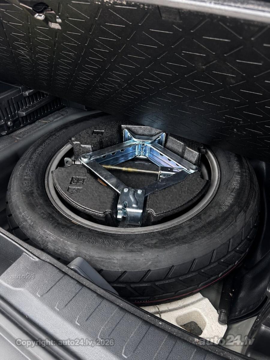Pelēks Toyota RAV4 2021 Tallina, ar dzinēja tilpumu 2.00 L un nobraukumu 88 tūkst. km par 27900 €, foto 14 vietnē AUTOMOTO.COM.LV