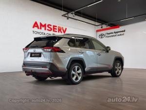 Grey Toyota RAV4 2021 in Tartu, with an engine capacity of 2.50 L and mileage of 133 thousand km for 26190 €, photo 3 on AUTOMOTO.COM.LV