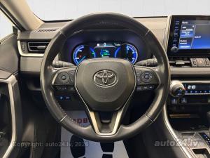 Grey Toyota RAV4 2021 in Tartu, with an engine capacity of 2.50 L and mileage of 133 thousand km for 26190 €, photo 13 on AUTOMOTO.COM.LV