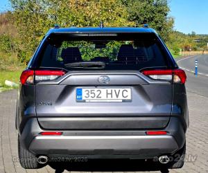 Grey Toyota RAV4 2021 in Tallinn, with an engine capacity of 2.00 L and mileage of 49 thousand km for 26900 €, photo 7 on AUTOMOTO.COM.LV