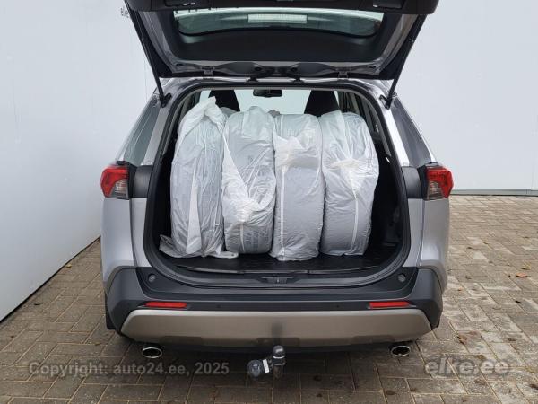 Pelēks Toyota RAV4 2022 Tallina, ar dzinēja tilpumu 1.99 L un nobraukumu 54 tūkst. km par 23995 €, foto 11 vietnē AUTOMOTO.COM.LV
