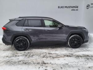 Pelēks Toyota RAV4 2022 Tallina, ar dzinēja tilpumu 2.49 L un nobraukumu 68 tūkst. km par 35995 €, foto 16 vietnē AUTOMOTO.COM.LV