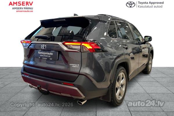 Pelēks Toyota RAV4 2022 Pērnava, ar dzinēja tilpumu 2.50 L un nobraukumu 189 tūkst. km par 25950 €, foto 2 vietnē AUTOMOTO.COM.LV