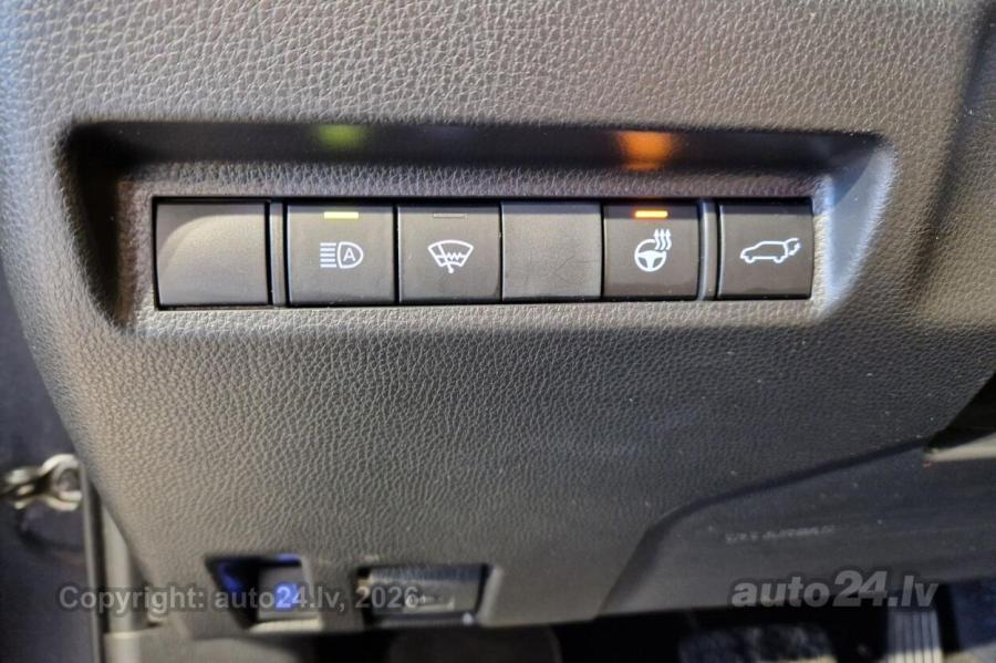 Grey Toyota RAV4 2022 in Tallinn, with an engine capacity of 2.50 L and mileage of 49 thousand km for 33990 €, photo 21 on AUTOMOTO.COM.LV