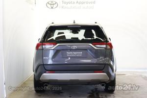 Grey Toyota RAV4 2022 in Tallinn, with an engine capacity of 1.99 L and mileage of 67 thousand km for 26900 €, photo 4 on AUTOMOTO.COM.LV