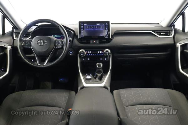 Pelēks Toyota RAV4 2022 Tallina, ar dzinēja tilpumu 1.99 L un nobraukumu 67 tūkst. km par 26900 €, foto 8 vietnē AUTOMOTO.COM.LV