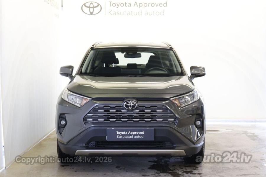 Pelēks Toyota RAV4 2022 Tallina, ar dzinēja tilpumu 1.99 L un nobraukumu 67 tūkst. km par 26900 €, foto 5 vietnē AUTOMOTO.COM.LV