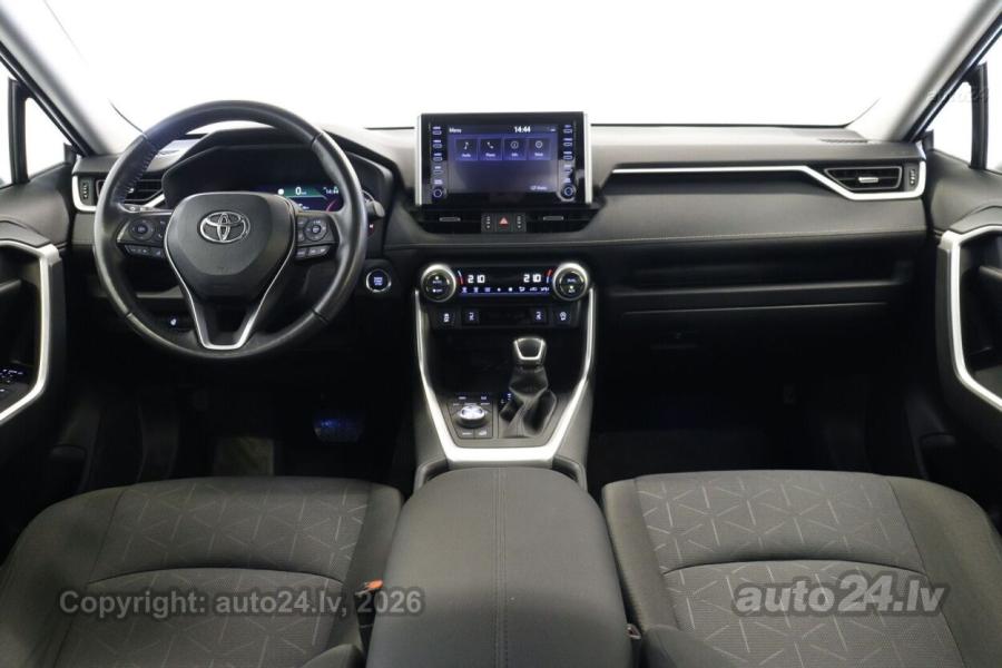 Pelēks Toyota RAV4 2022 Tallina, ar dzinēja tilpumu 1.99 L un nobraukumu 67 tūkst. km par 26900 €, foto 8 vietnē AUTOMOTO.COM.LV
