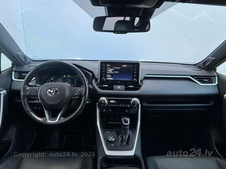 Pelēks Toyota RAV4 2022 Tallina, ar dzinēja tilpumu 2.49 L un nobraukumu 93 tūkst. km par 35995 €, foto 8 vietnē AUTOMOTO.COM.LV